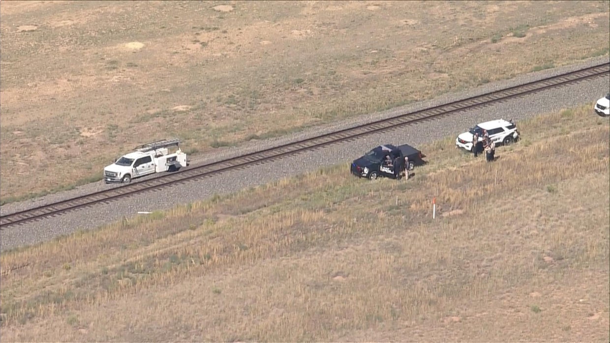 Standoff next to railroad tracks in Weld County ends, police pull ...