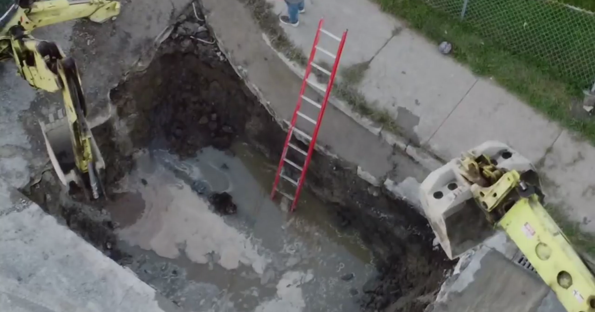 Three broken water mains in Dixmoor fixed, two to go - CBS Chicago