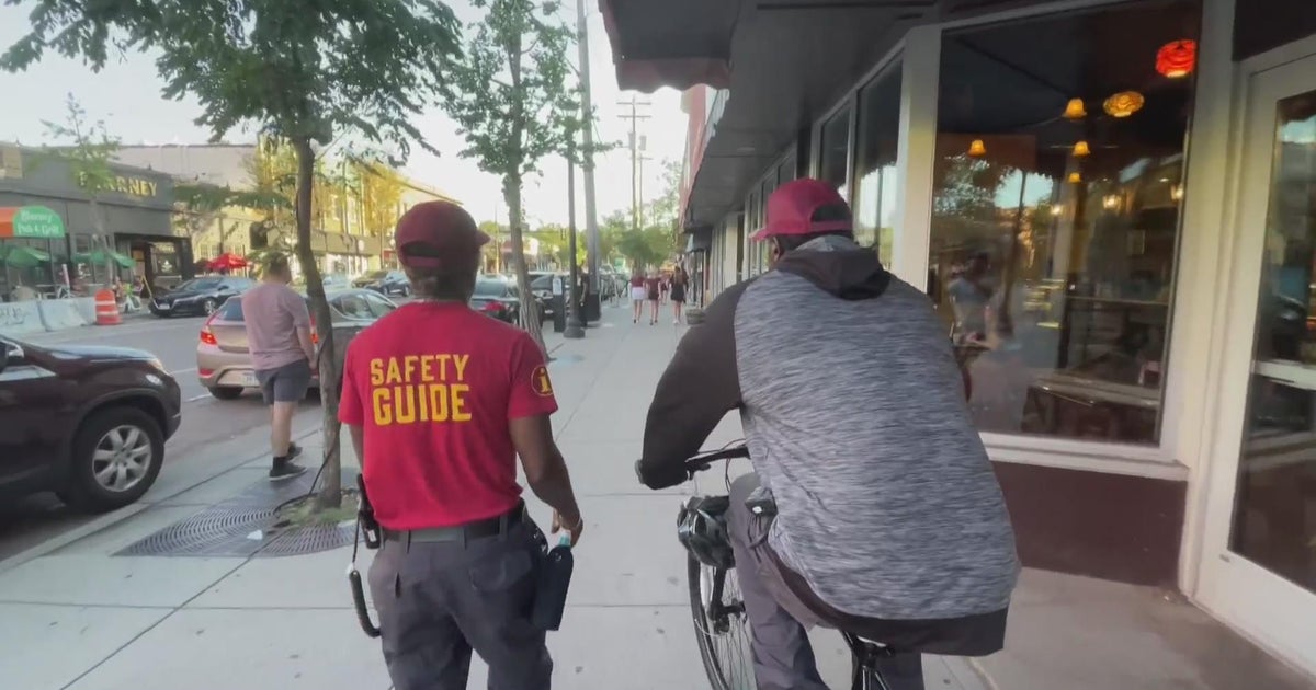 Amid Gopher gameday, U of M works to crack down on nearby crime - CBS ...
