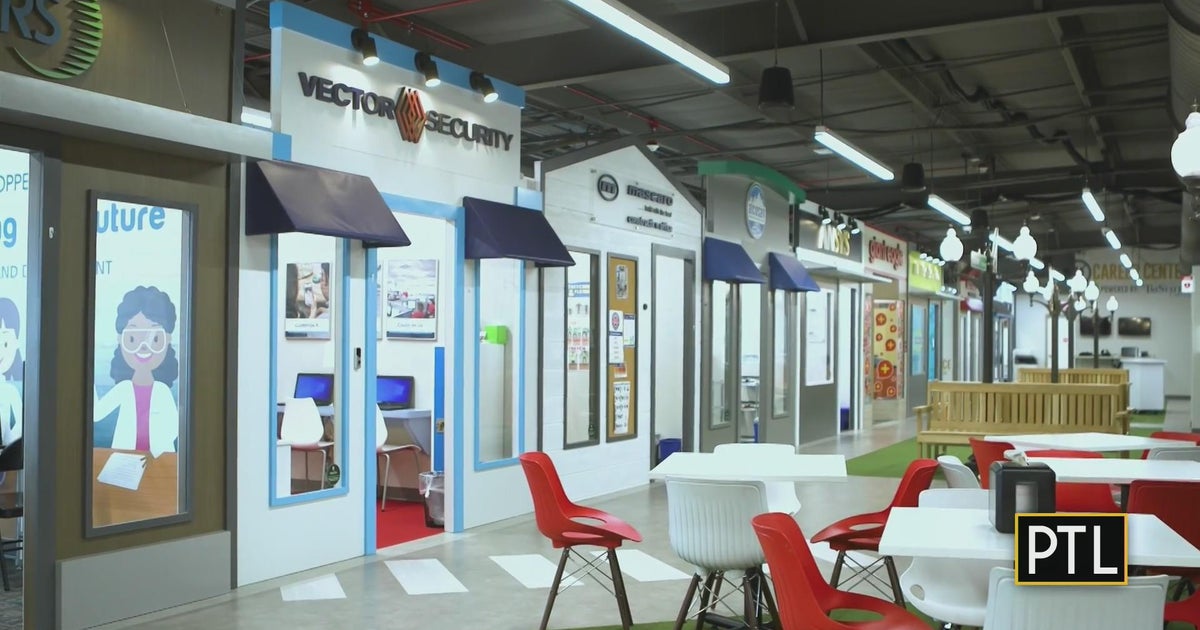 Junior Achievement's Biztown gives kids real world experience - CBS ...