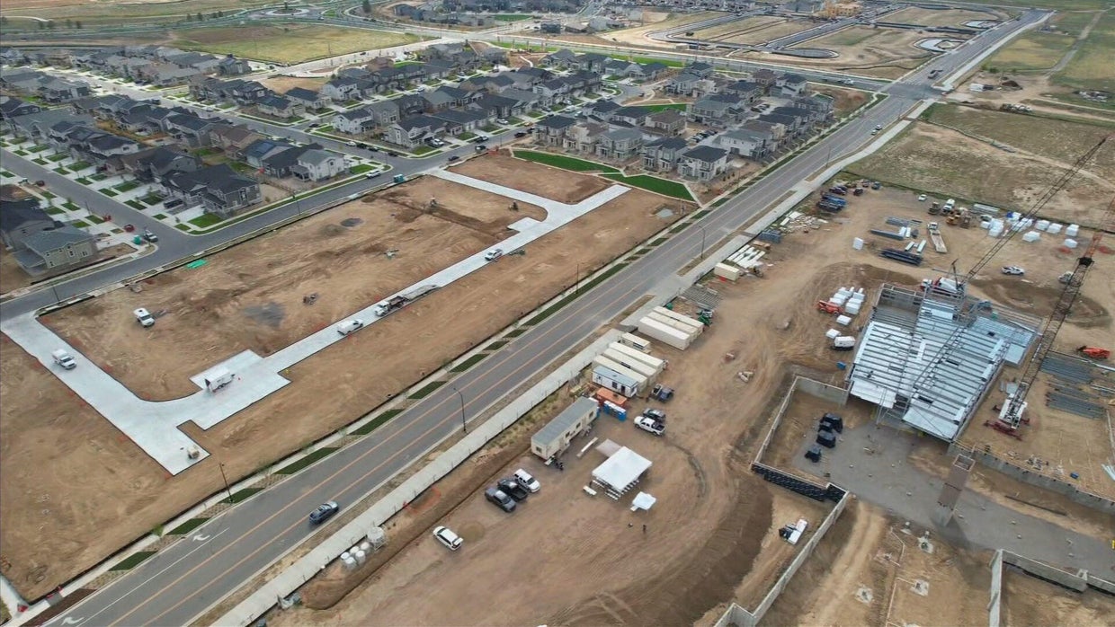 APS breaks ground on P-8 school in growing part of Aurora - CBS Colorado