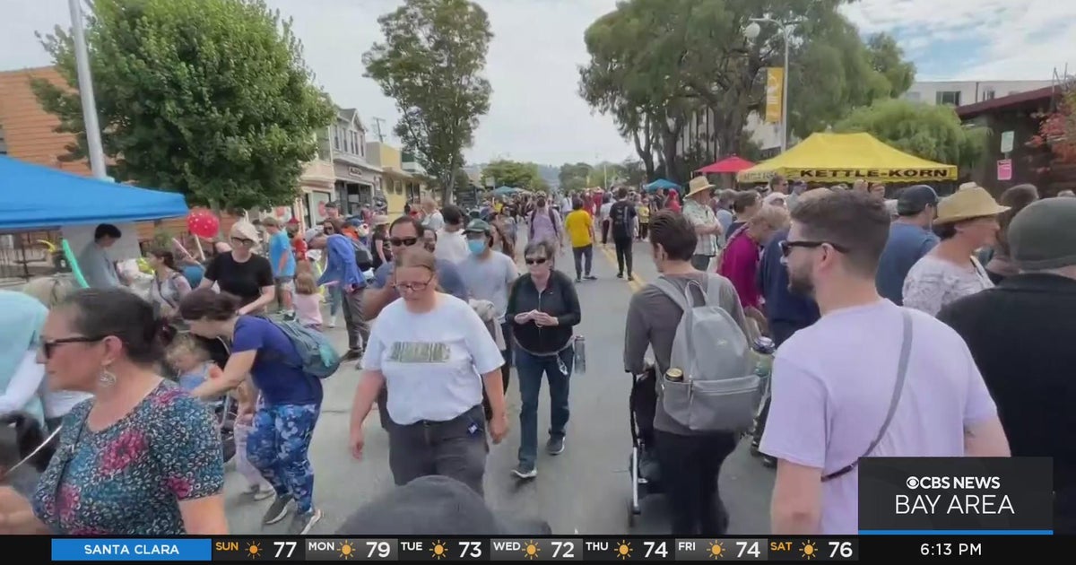 Thousands enjoy return of the 'Solano Stroll' to the streets of ...