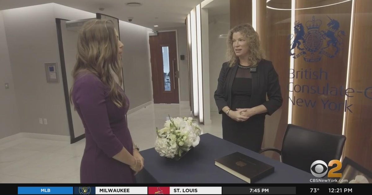 Tributes pour in to British Consulate in honor of Queen Elizabeth II ...