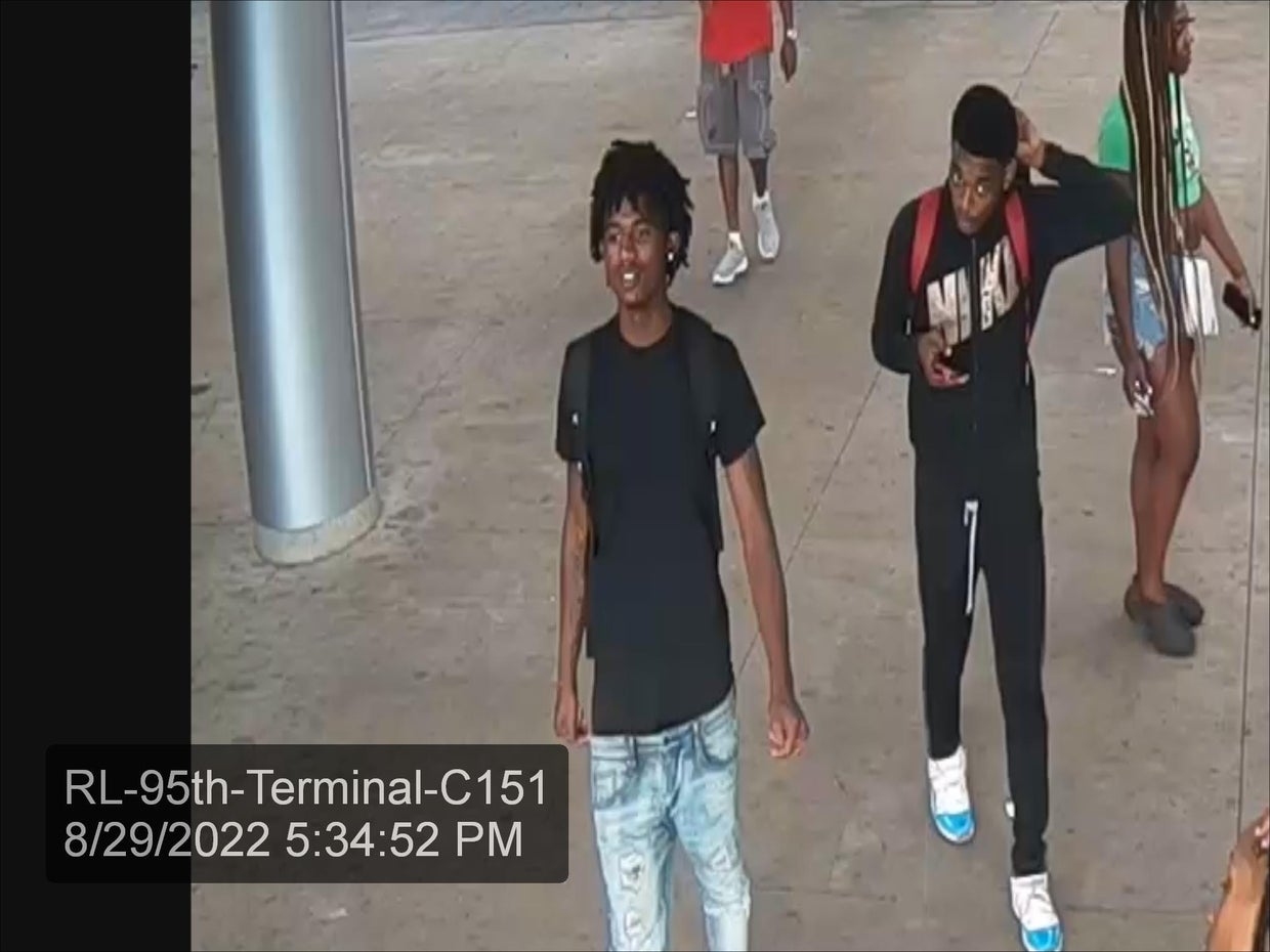 Police release surveillance photos of suspects wanted in violent 95th ...