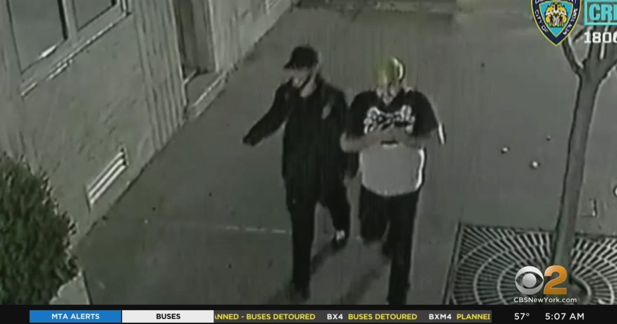 Suspects Wanted In Subway Assault Cbs New York