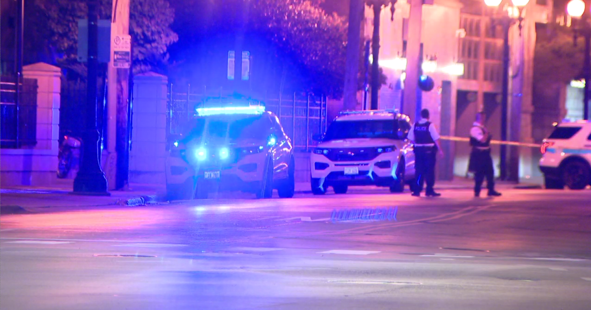 Man shot in leg in Seward Park - CBS Chicago