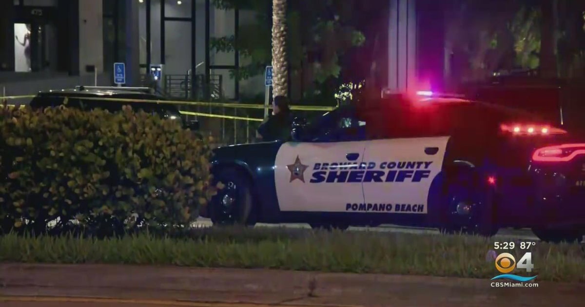 Man hurt during shooting at Pompano Beach apartment complex - CBS Miami