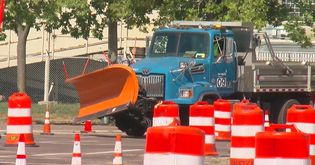 Say it ain't snow: Minnesota's fleet of plow drivers are now training ...