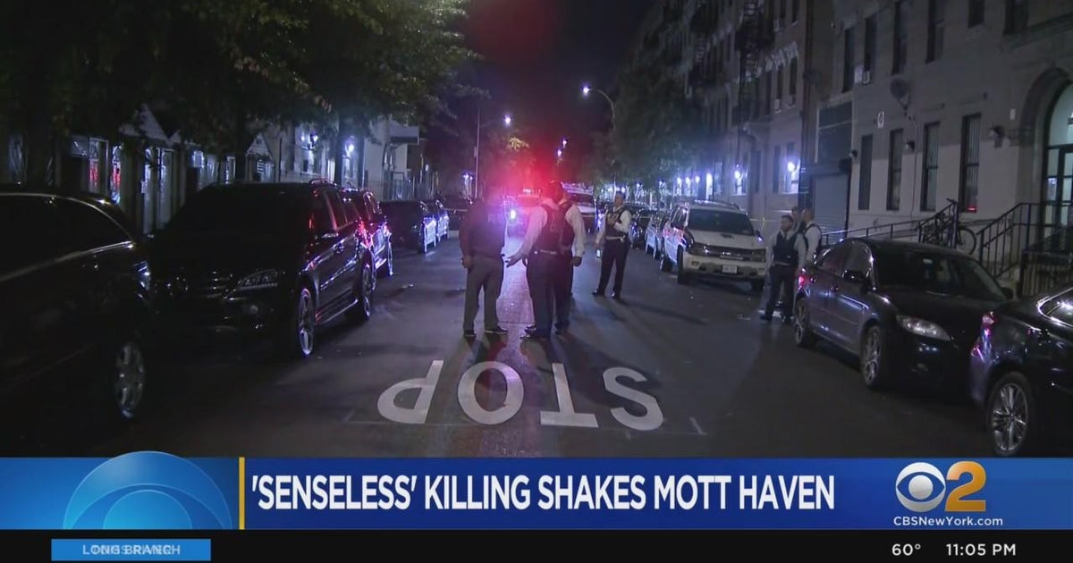 NYPD searching for gunman after 17-year-old shot dead in Bronx - CBS ...