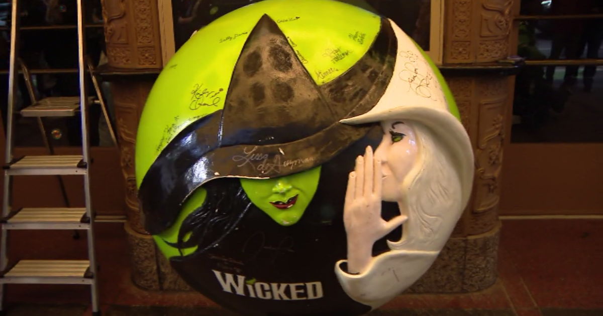 "Wicked" returning to Chicago for 10-week run at Nederlander Theatre ...