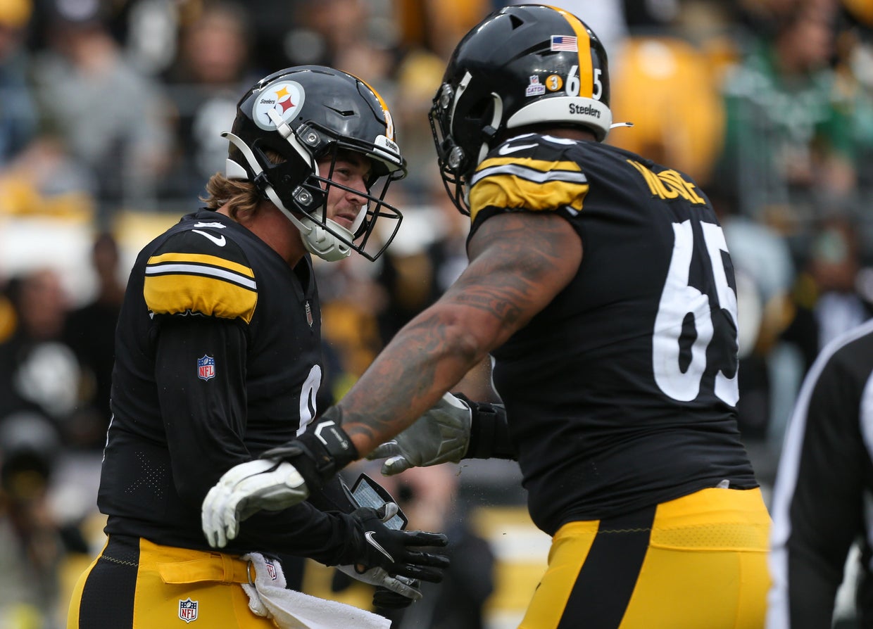 PHOTOS: Kenny Pickett makes NFL debut at Acrisure Stadium