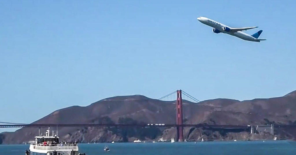 Boeing 777 flies low over Golden Gate Bridge for Fleet Week - CBS San ...