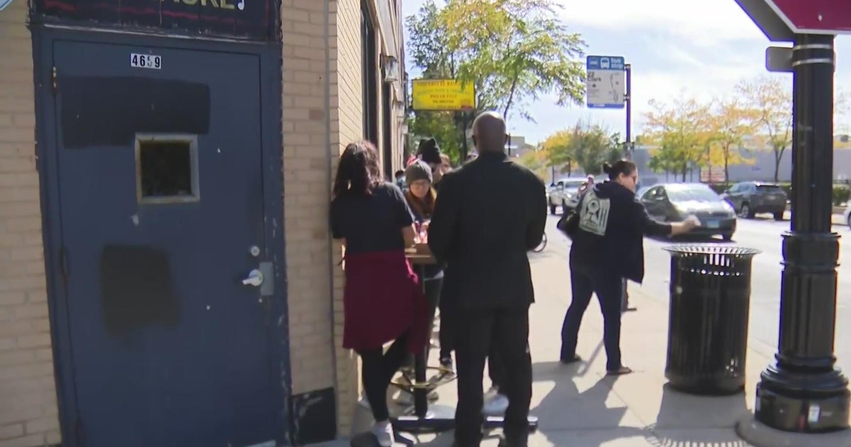 Chicago First Alert Weather: Clear skies, warmup continue - CBS Chicago