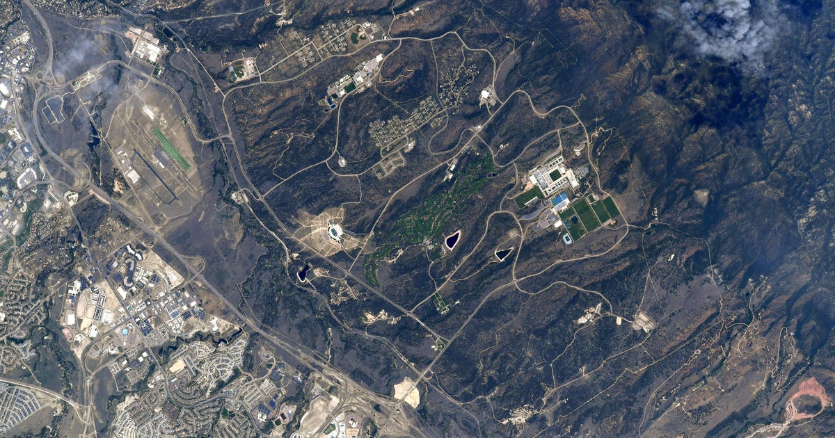 Colorado-educated astronaut Kjell Lindgren posts incredible shots of ...