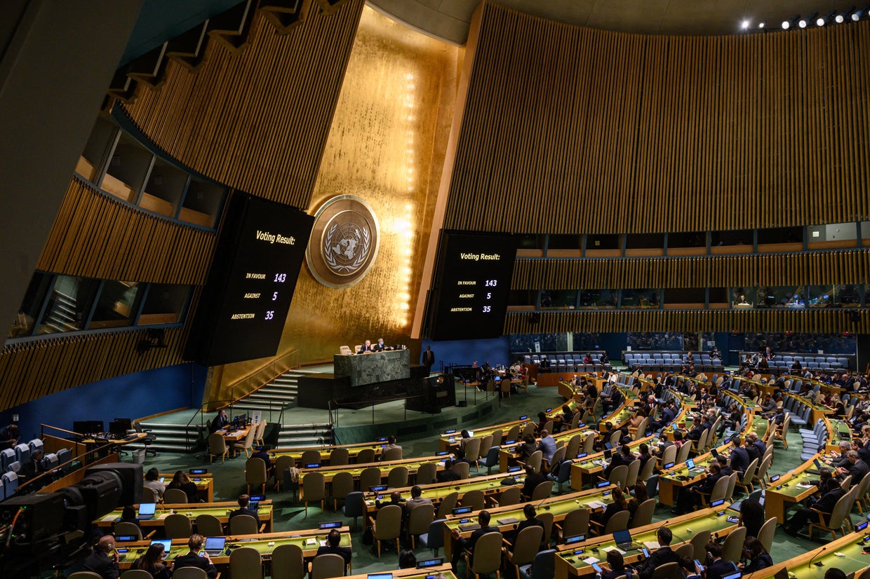 U.N. members vote overwhelmingly to condemn Russia's annexation in ...