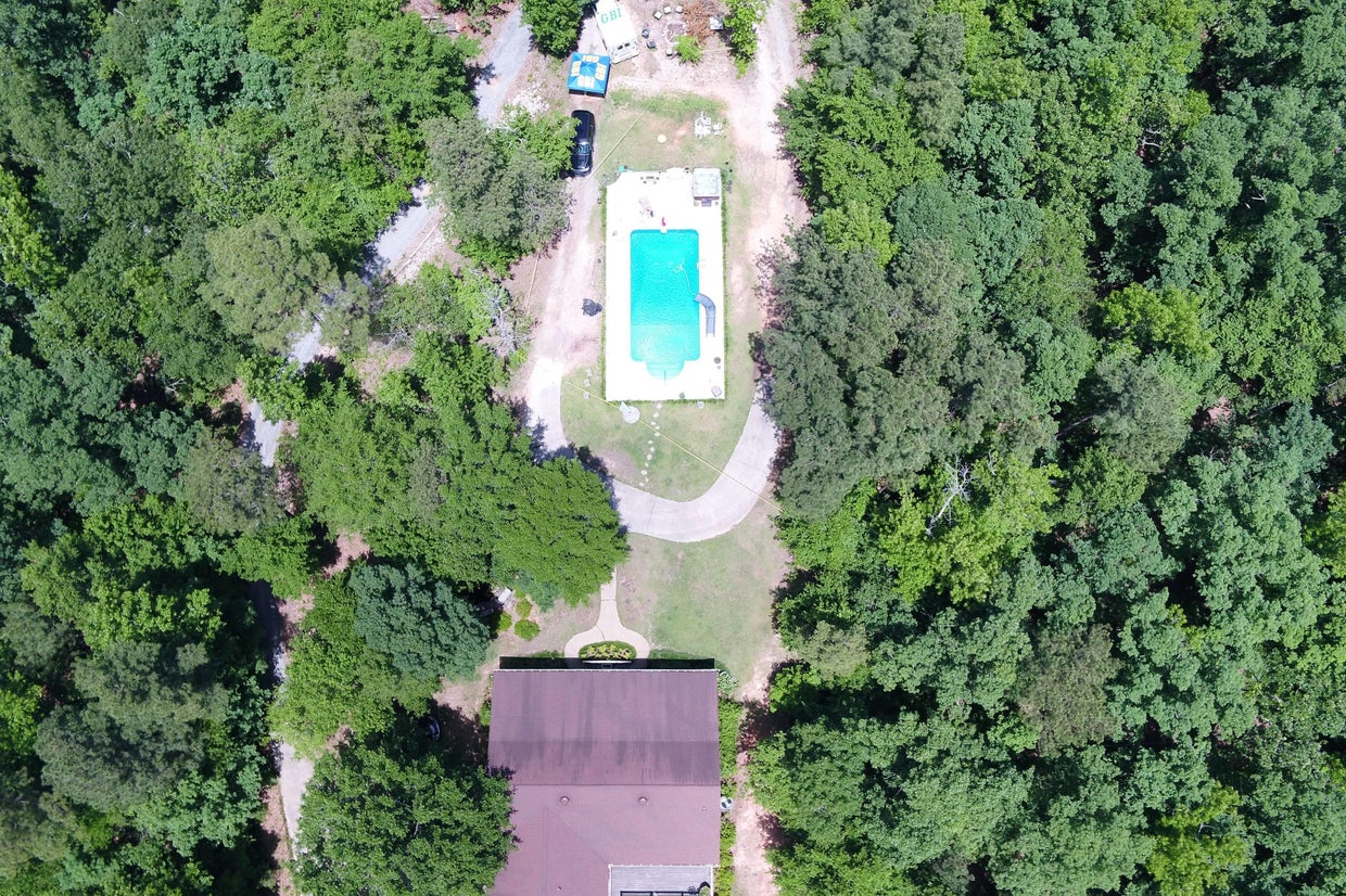 Ecstasy, "evil" and a hot tub: The strange circumstances in the death ...