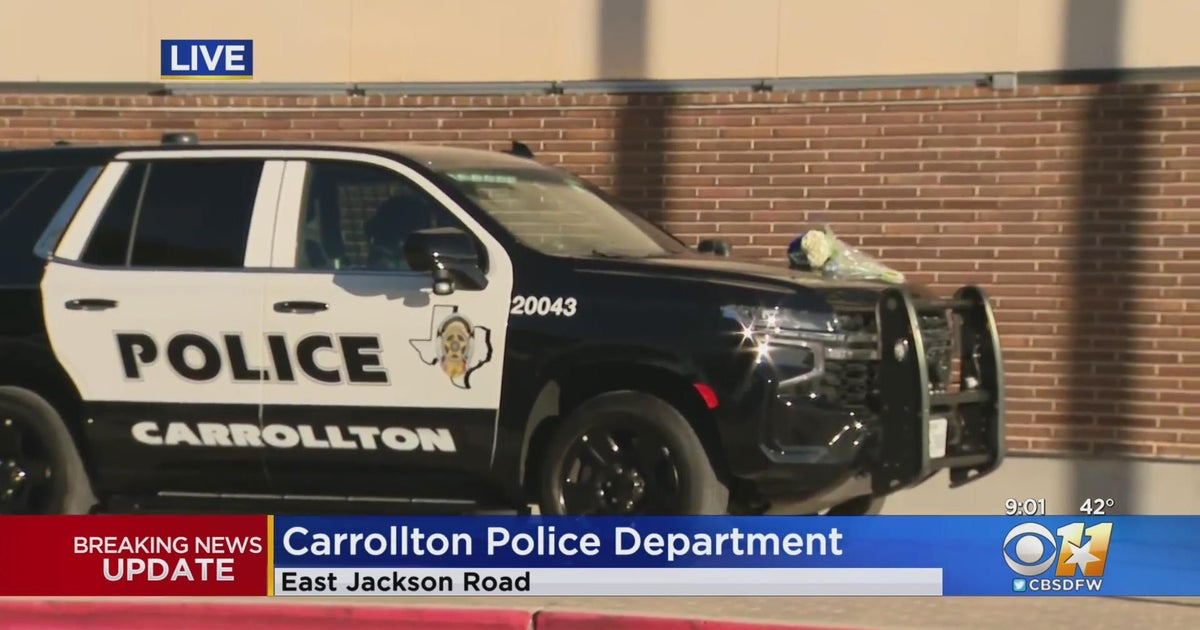 Memorial Set Up For First Ever Carrollton Police Officer Killed In Line