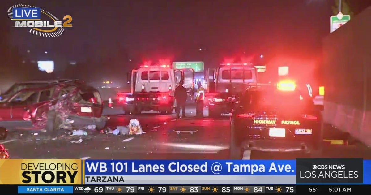 Crash shuts down westbound 101 Freeway lanes in Tarzana - CBS Los Angeles