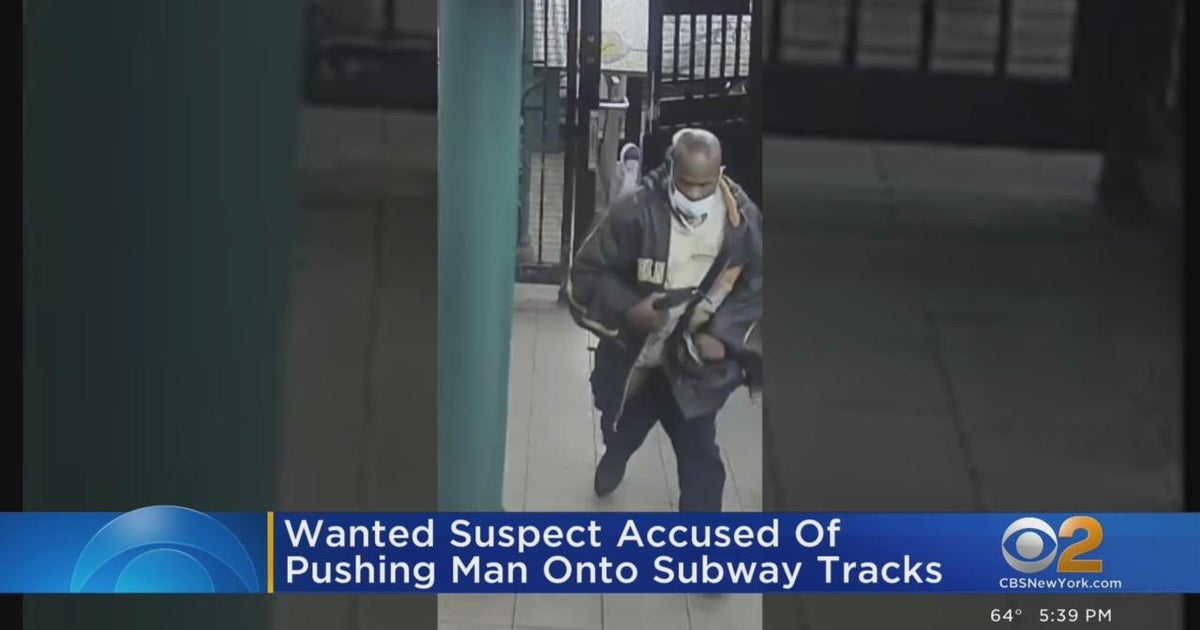 Suspect accused of pushing man onto tracks in Manhattan - CBS New York