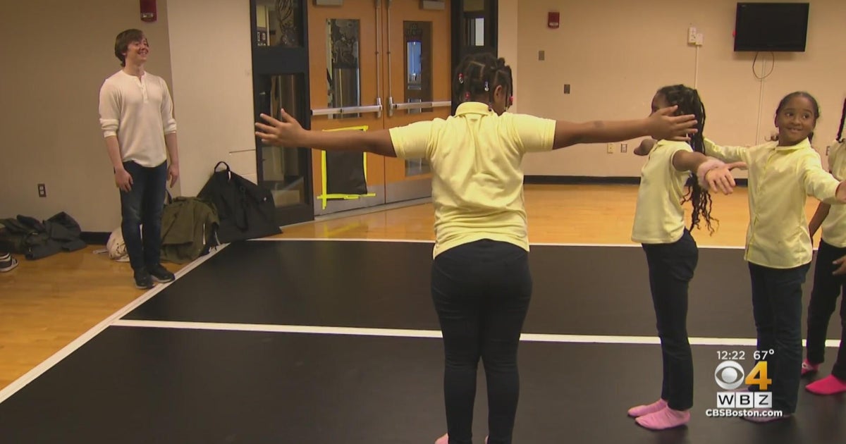 Boston Ballet brings dance lessons to city schools - CBS Boston