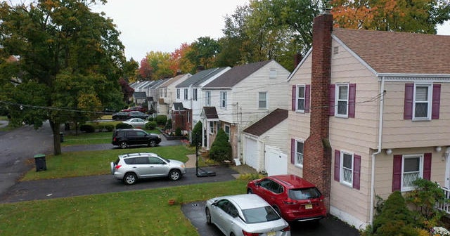 High rates are sending buyers and sellers into mortgage rate sticker ...