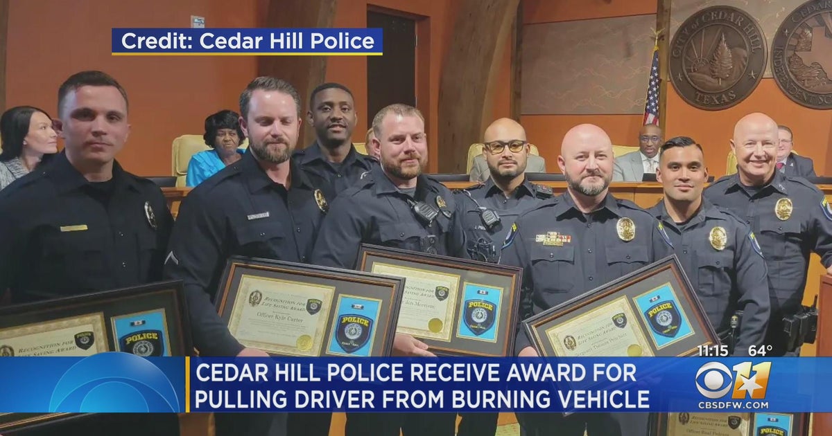 Cedar Hill police pull man to safety through sunroof from burning car ...