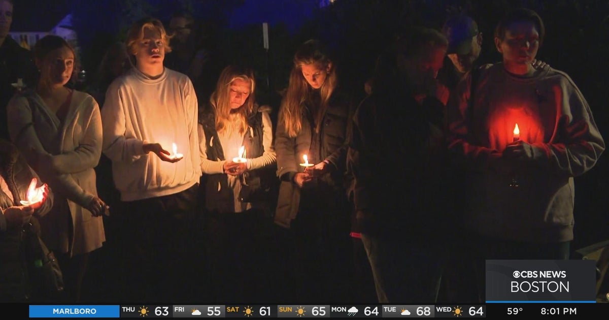 Community holds candlelight vigil for missing Raynham teen - CBS Boston Community holds candlelight vigil for missing Raynham teen - CBS Boston