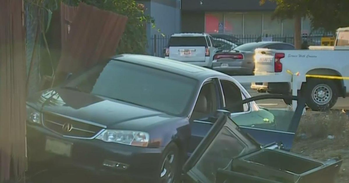 Car-to-car shooting in South Sacramento leaves a man fighting for his ...