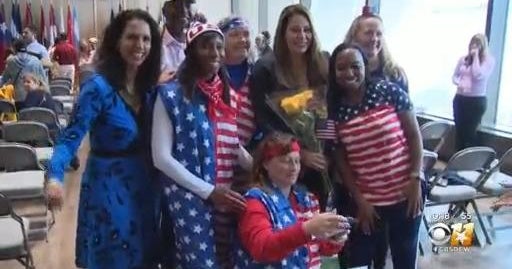 35 immigrants in Dallas receive citizenship in naturalization ceremony ...