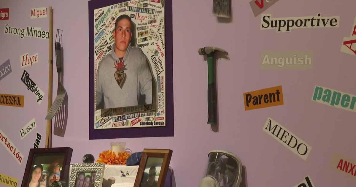 Day of the Dead exhibit brings to life memories of loved ones - CBS Chicago