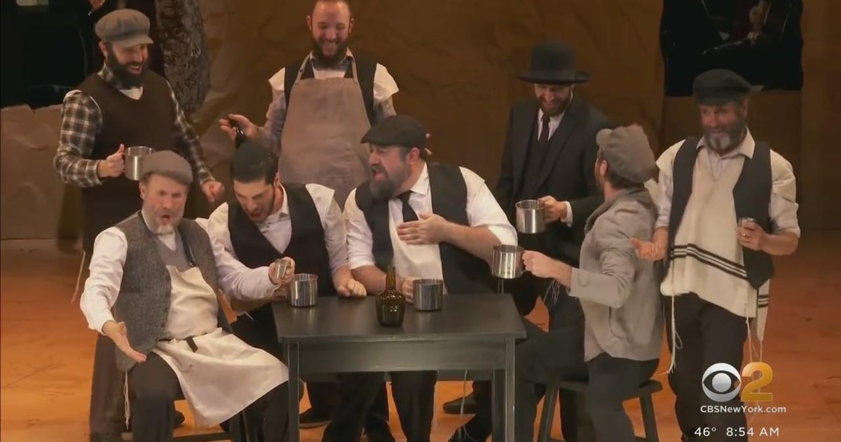 "Fiddler on the Roof, in Yiddish" set to return mid-November - CBS New York