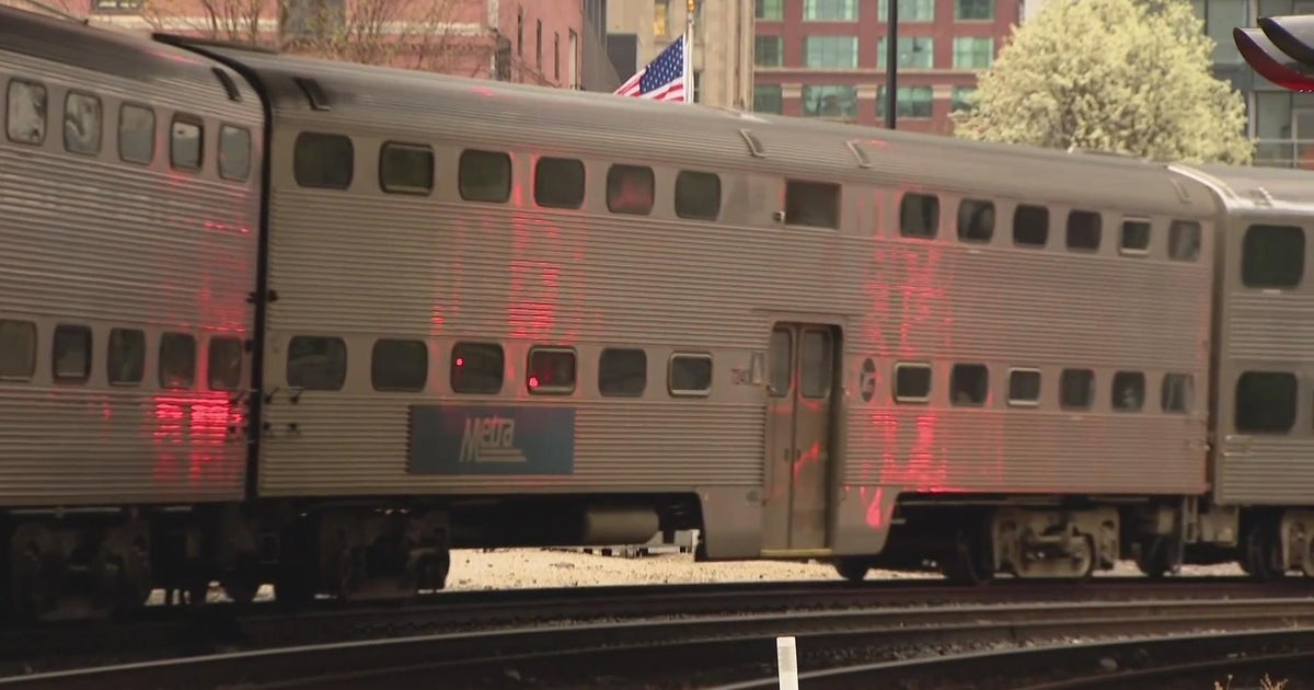 Metra aims to restore full pre-pandemic service by end of next year ...
