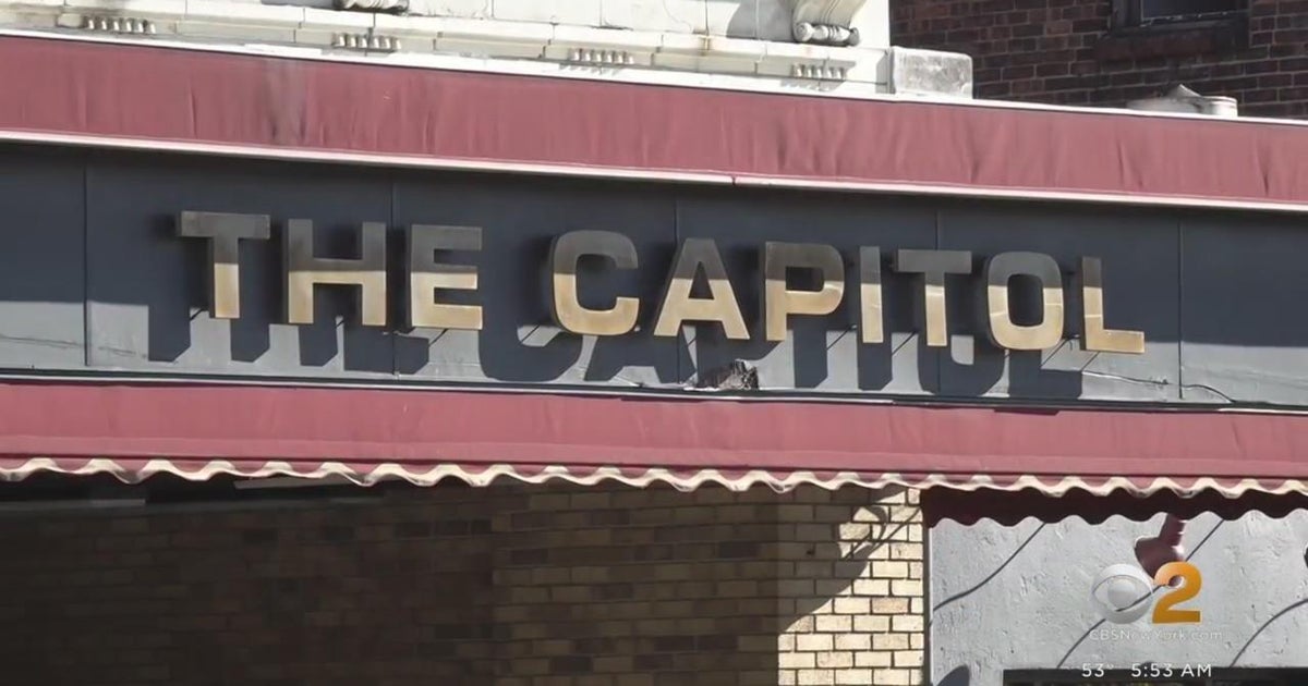 Capitol theater pays back pandemic generosity - CBS New York