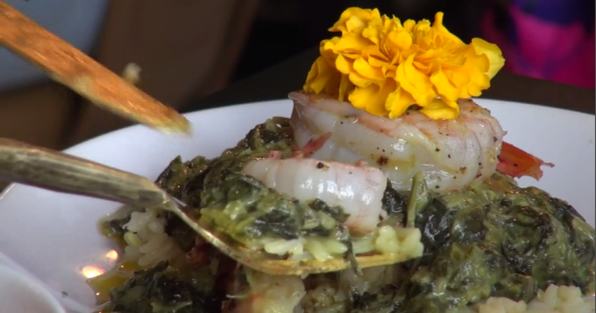 The Soul Food Lounge brings upscale dining to North Lawndale - CBS Chicago
