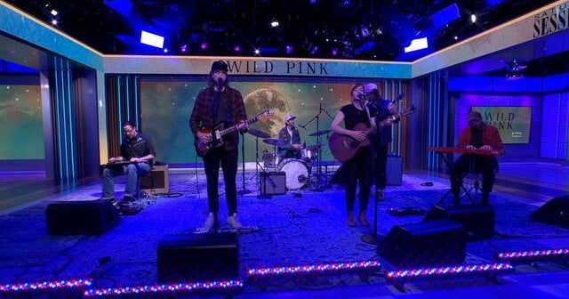 Saturday Sessions: Wild Pink performs "Hold My Hand" - CBS News