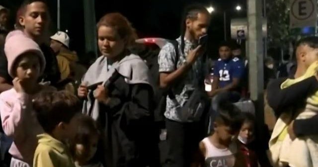 Examining the broken U.S. asylum system - CBS News