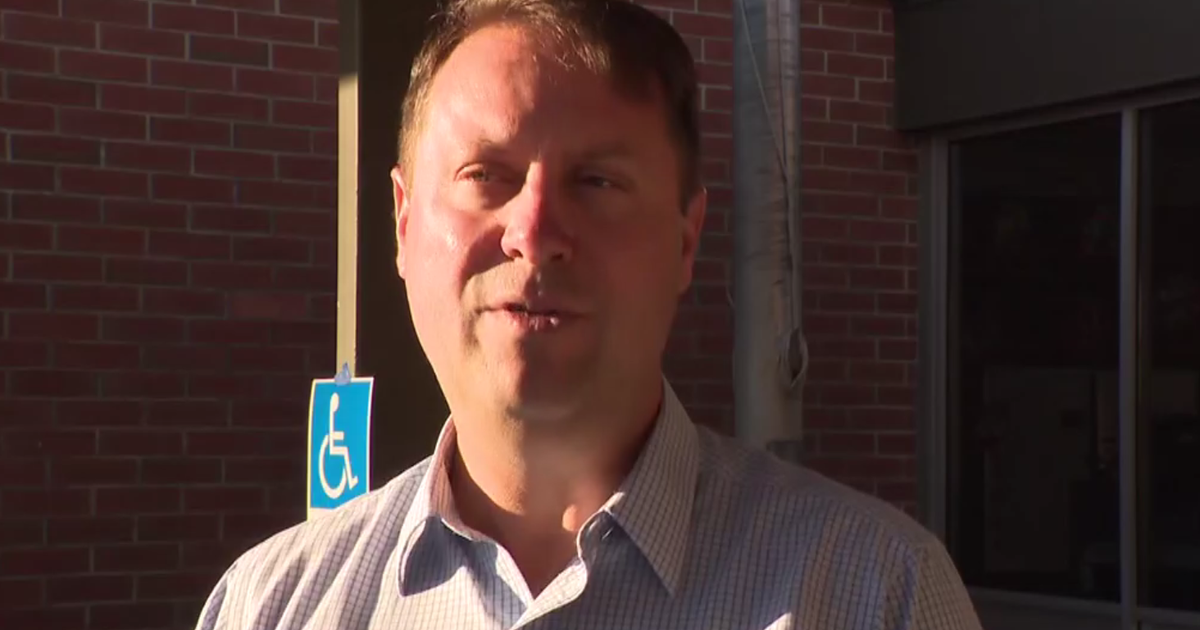 'I'm asking for your vote': Republican Dan Cox makes final rounds on ...