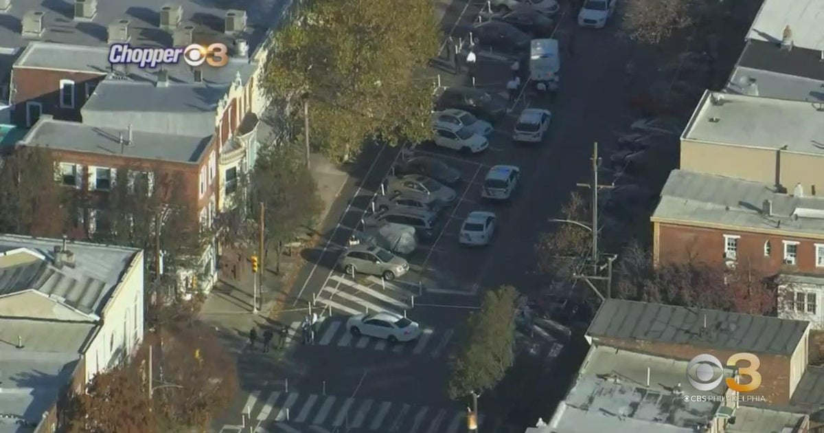 Accused gunman shot by SEPTA officer in South Philadelphia - CBS ...