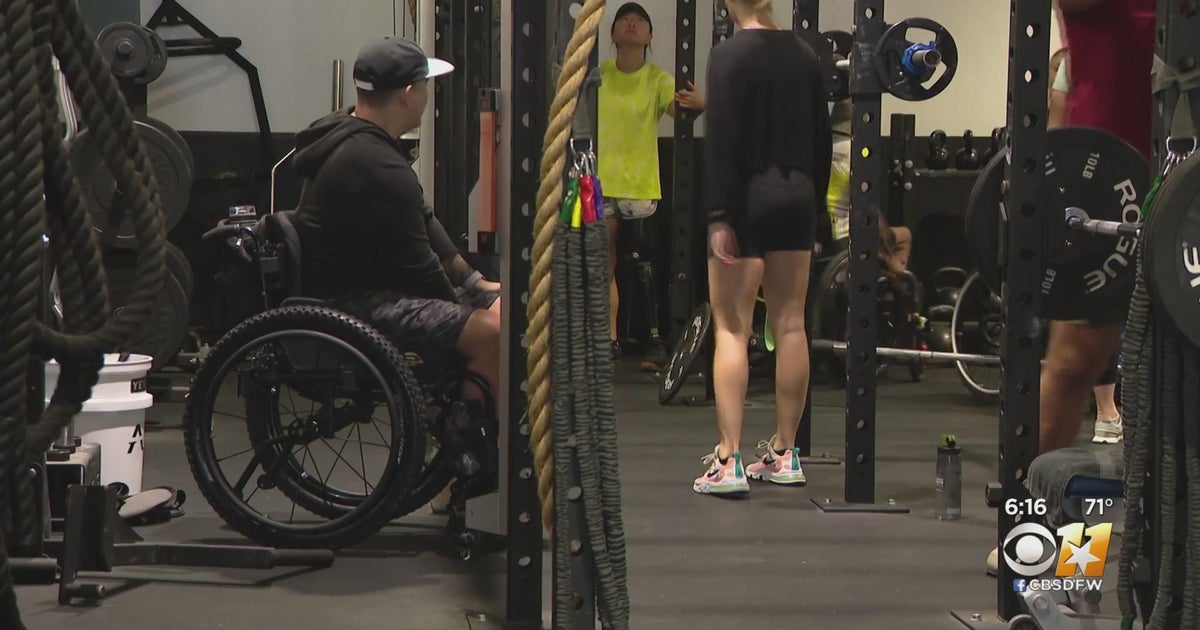 How the Adaptive Training Foundation helps North Texas veterans - CBS Texas