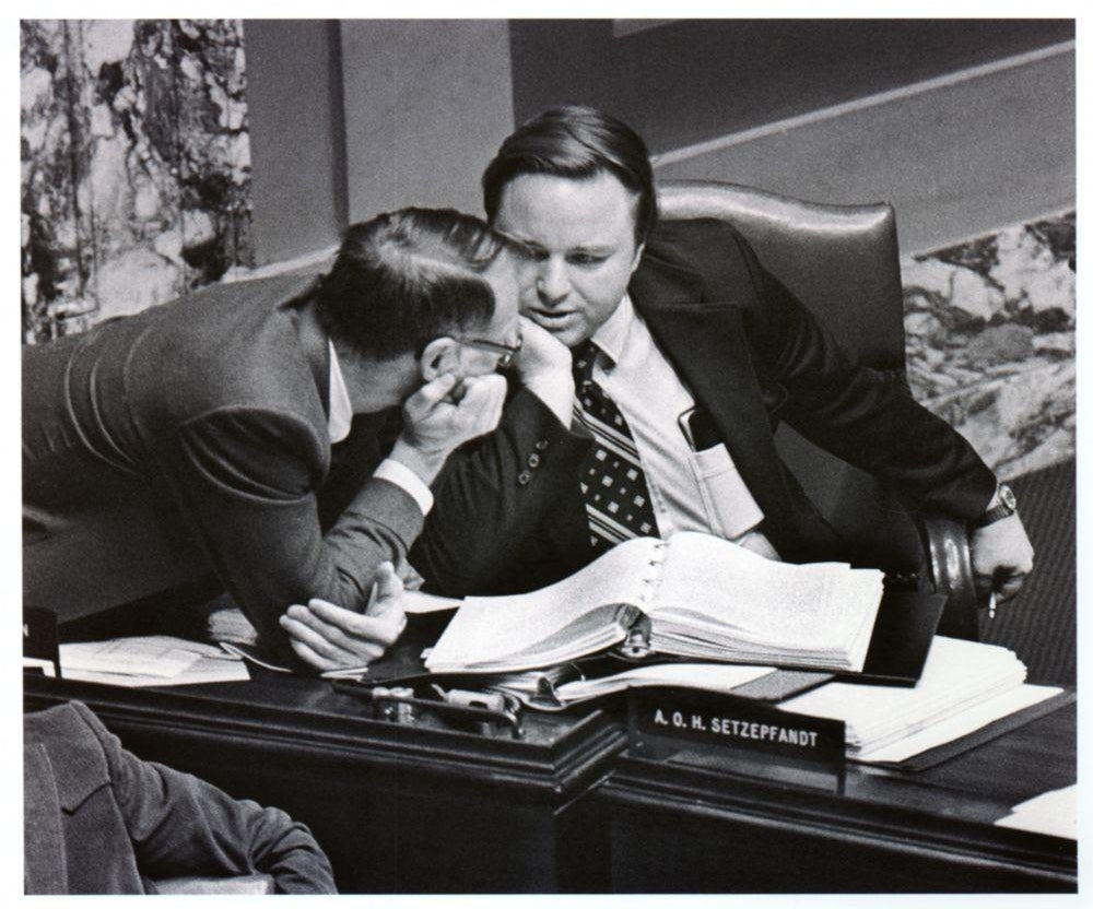 Longtime Iron Range Sen. Doug Johnson dies at 80 - CBS Minnesota