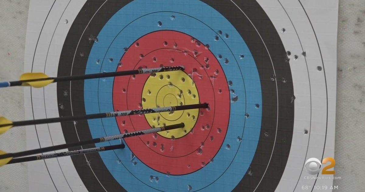 Shop Local Saturday: Shooting Zone - CBS New York