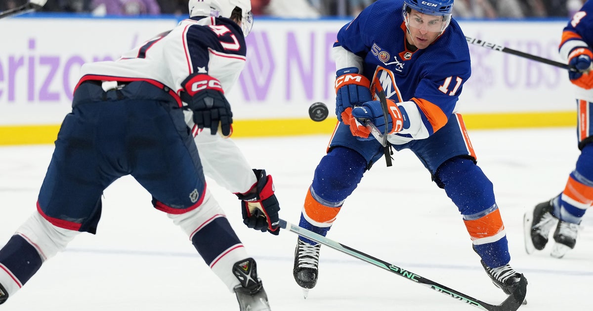 Parise scores in OT as Islanders beat Blue Jackets - CBS New York