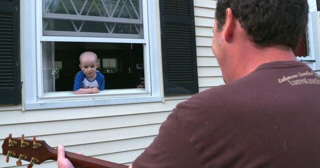 Kindness 101: A lesson in positivity - CBS News