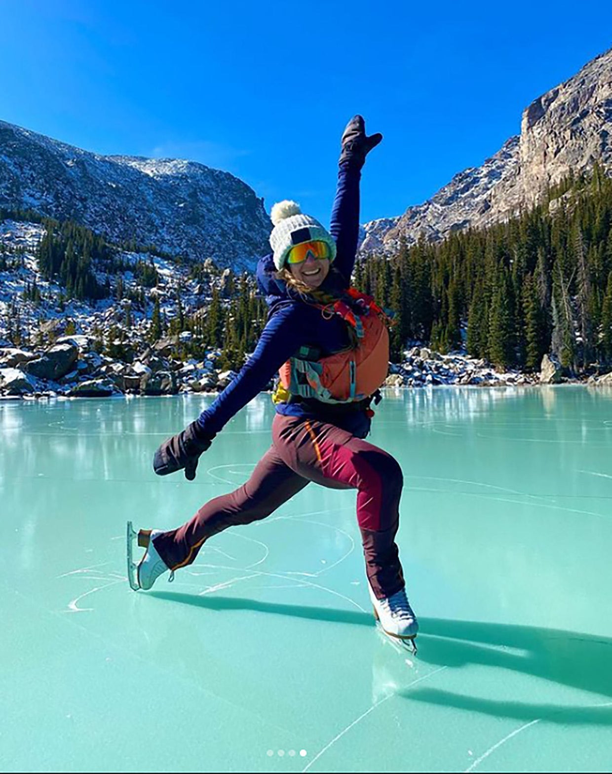 "Wild ice" seeker hikes to Lake Haiyaha in Rocky Mountain National Park ...