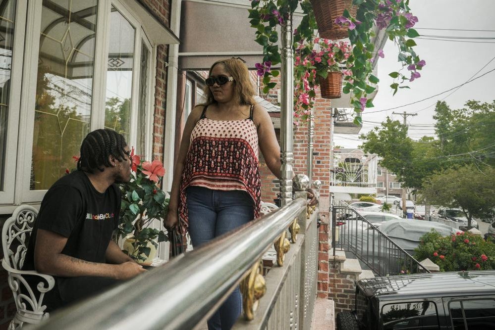 "Zombie Debt": Homeowners face foreclosure on old mortgages - CBS News