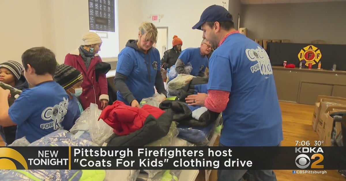Local firefighters spread holiday cheer by helping children in need ...