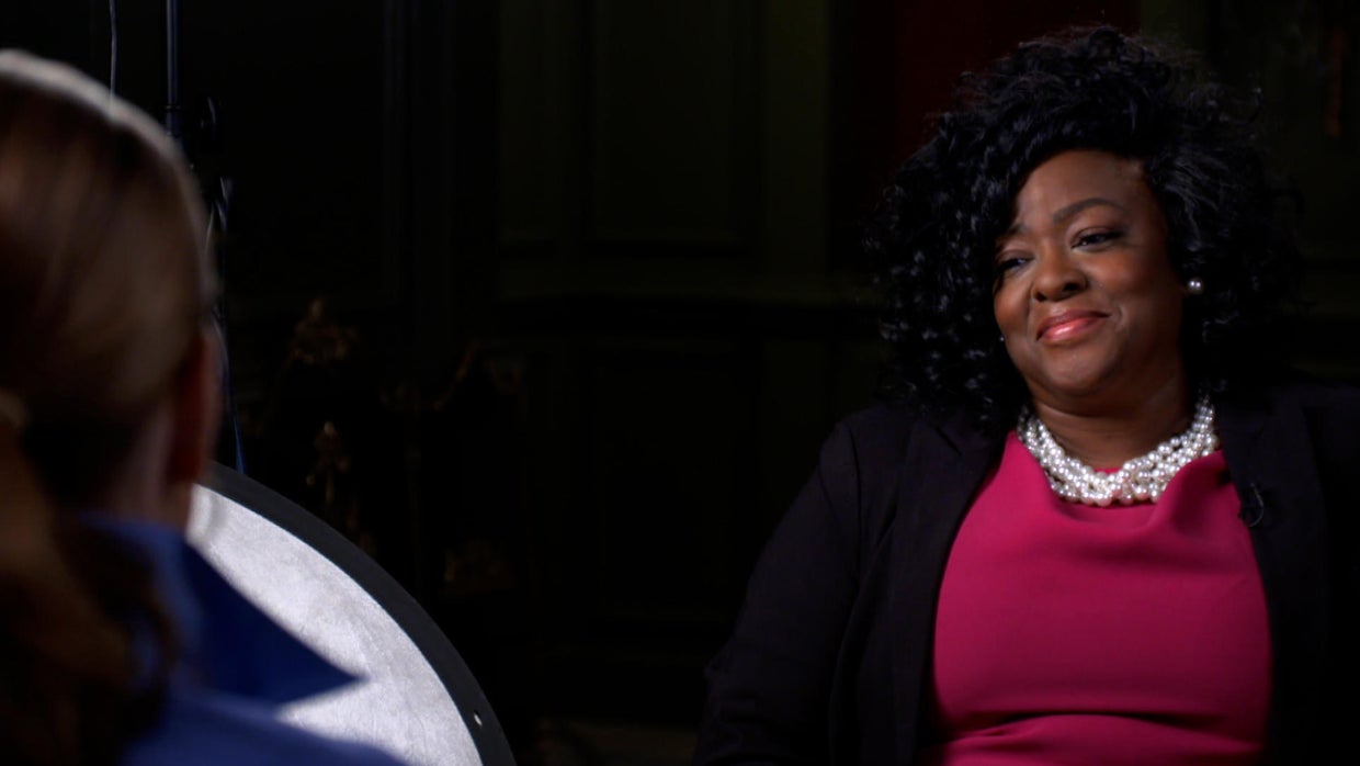 The Wyoming Honor Farm: Where prisoners learn to train wild horses - 60 ...