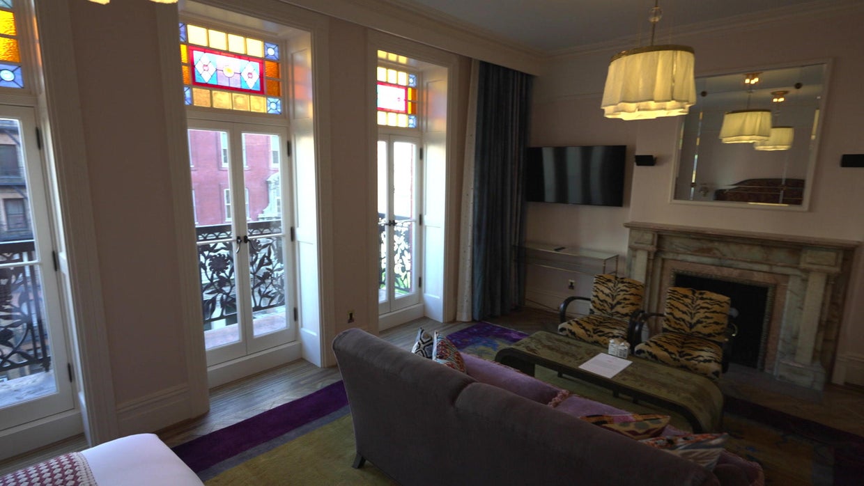 The Chelsea Hotel: Inside an urban utopia - CBS News