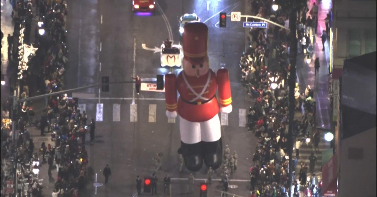 Danny Trejo serves as grand marshal for Hollywood Christmas Parade ...