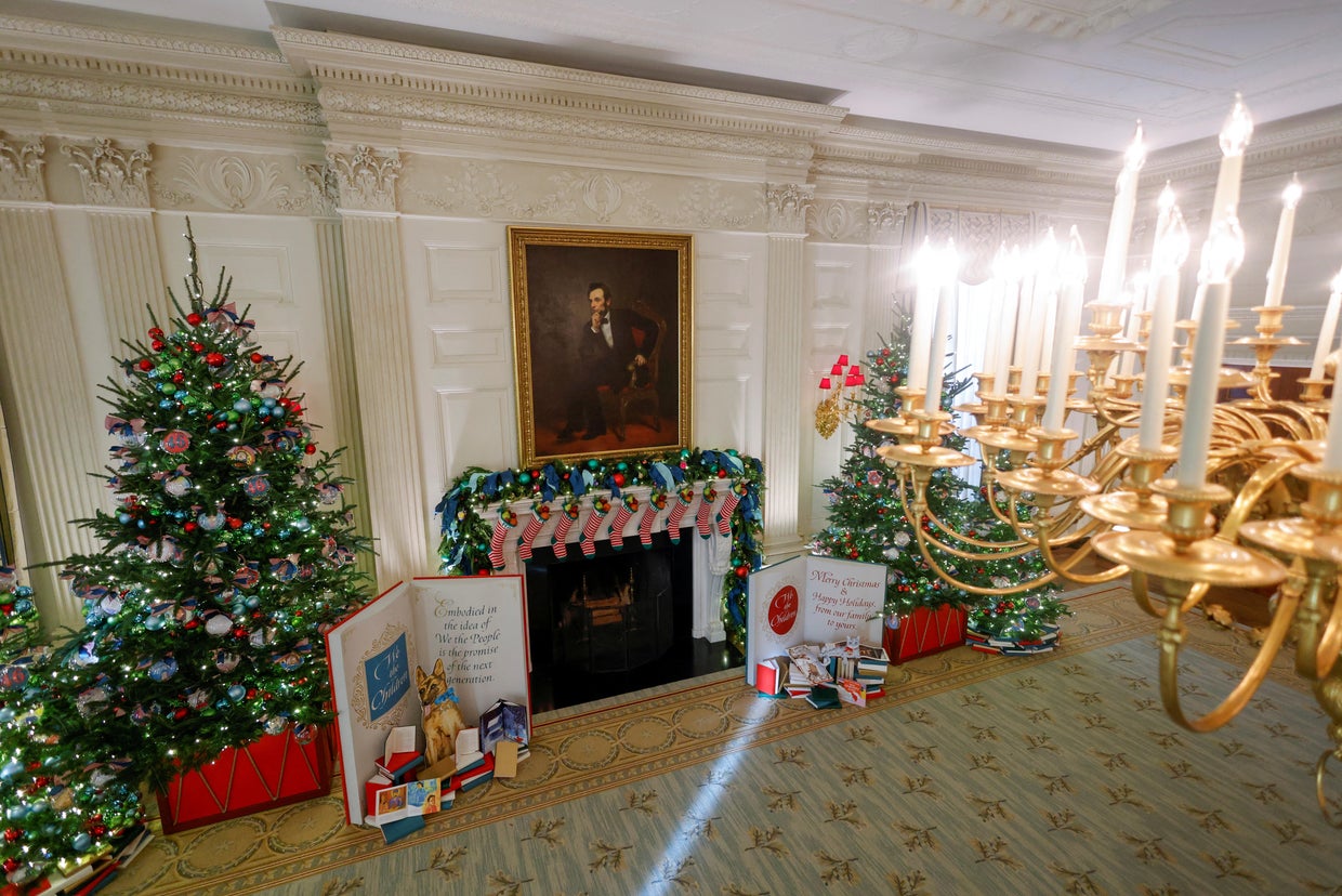 White House Christmas decorations celebrate "We the People"